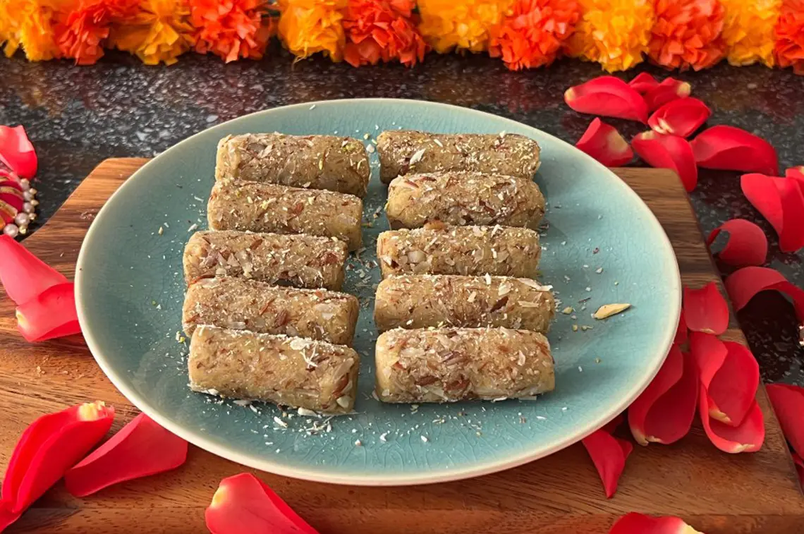 Nostalgic Kesar Peda rolls Vegan केसर पेड़ा ( बिना दूध और चीनी के ...